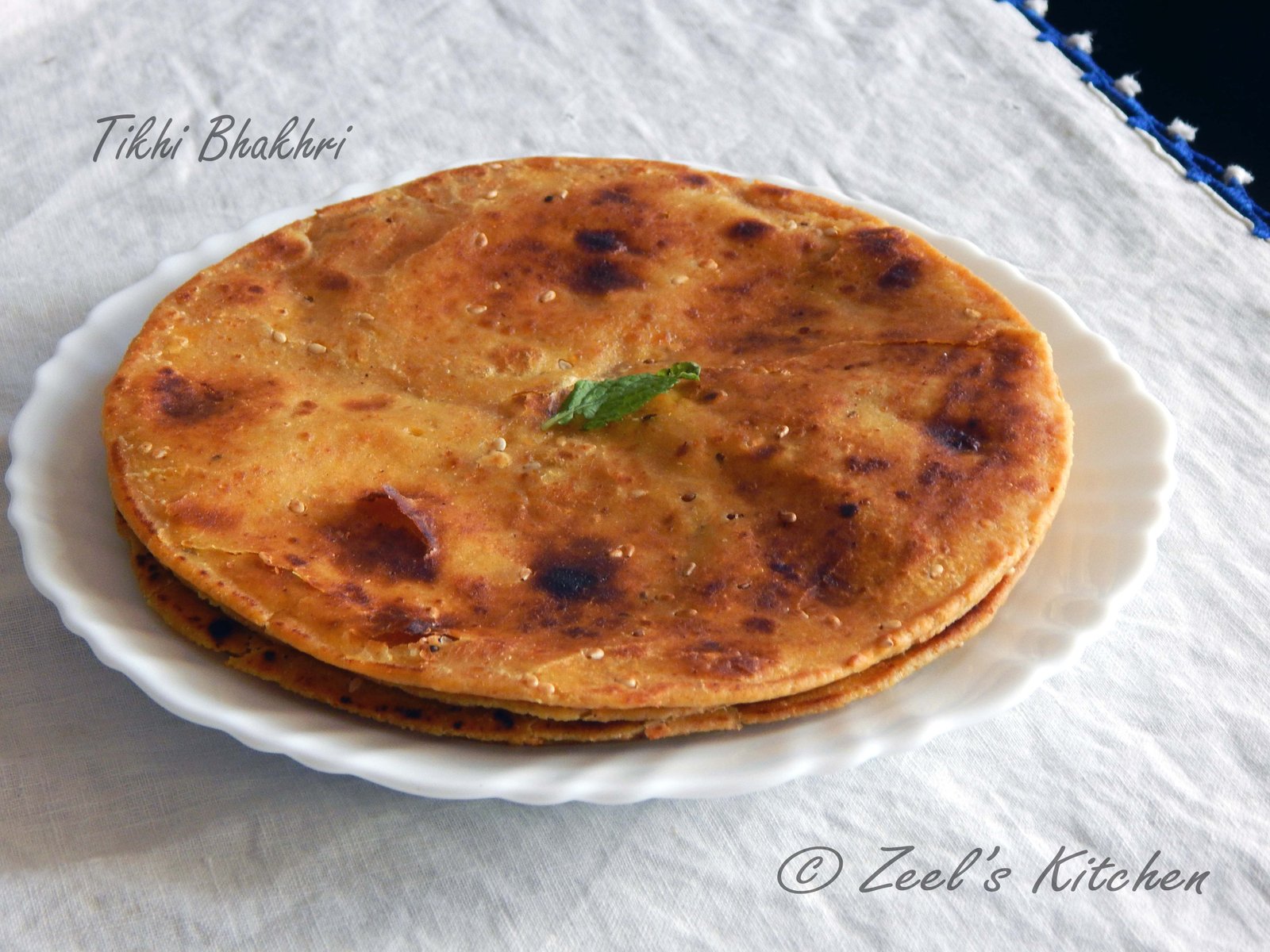 Tikhi Bhakhri (Spicy Wheat Flatbread ) Recipe | Zeel's Kitchen