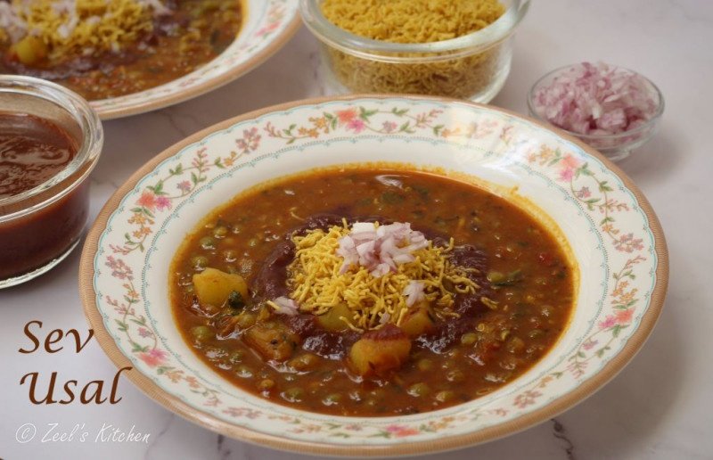 Sev Usal | How to make Sev Usal at home | Zeel's Kitchen